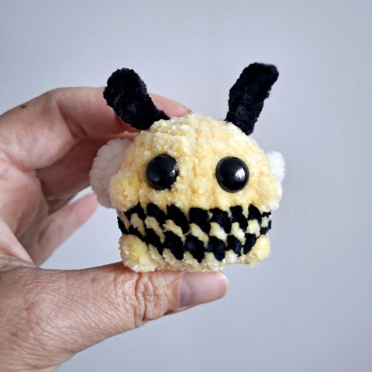 Chunky bee – Creations by Zel